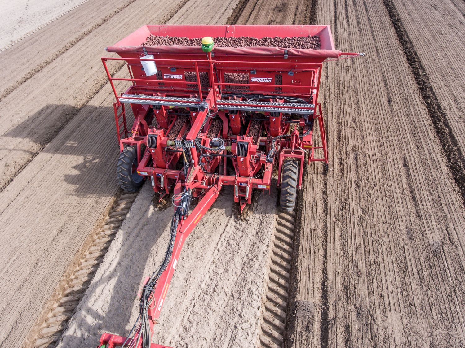 7 Row Potato Bed Planter | Spudnik Equipment | Idaho