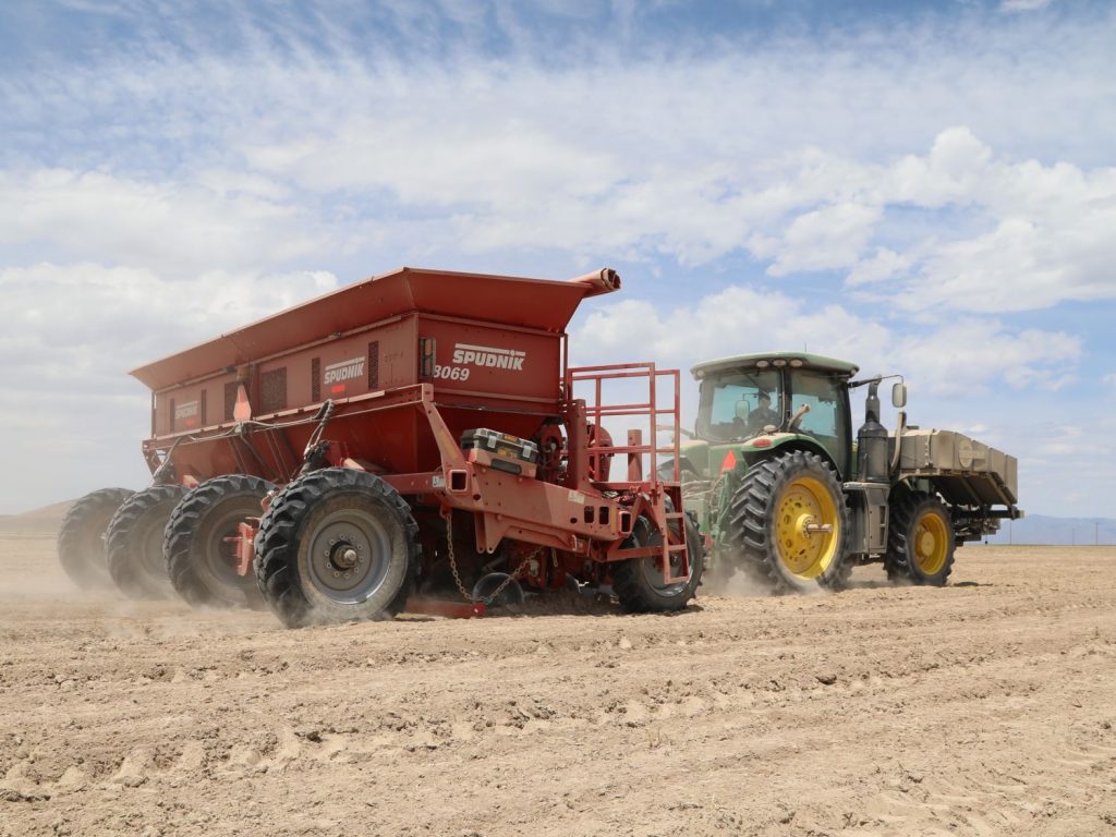 9 Row Potato Bed Planter | Spudnik Equipment | Idaho
