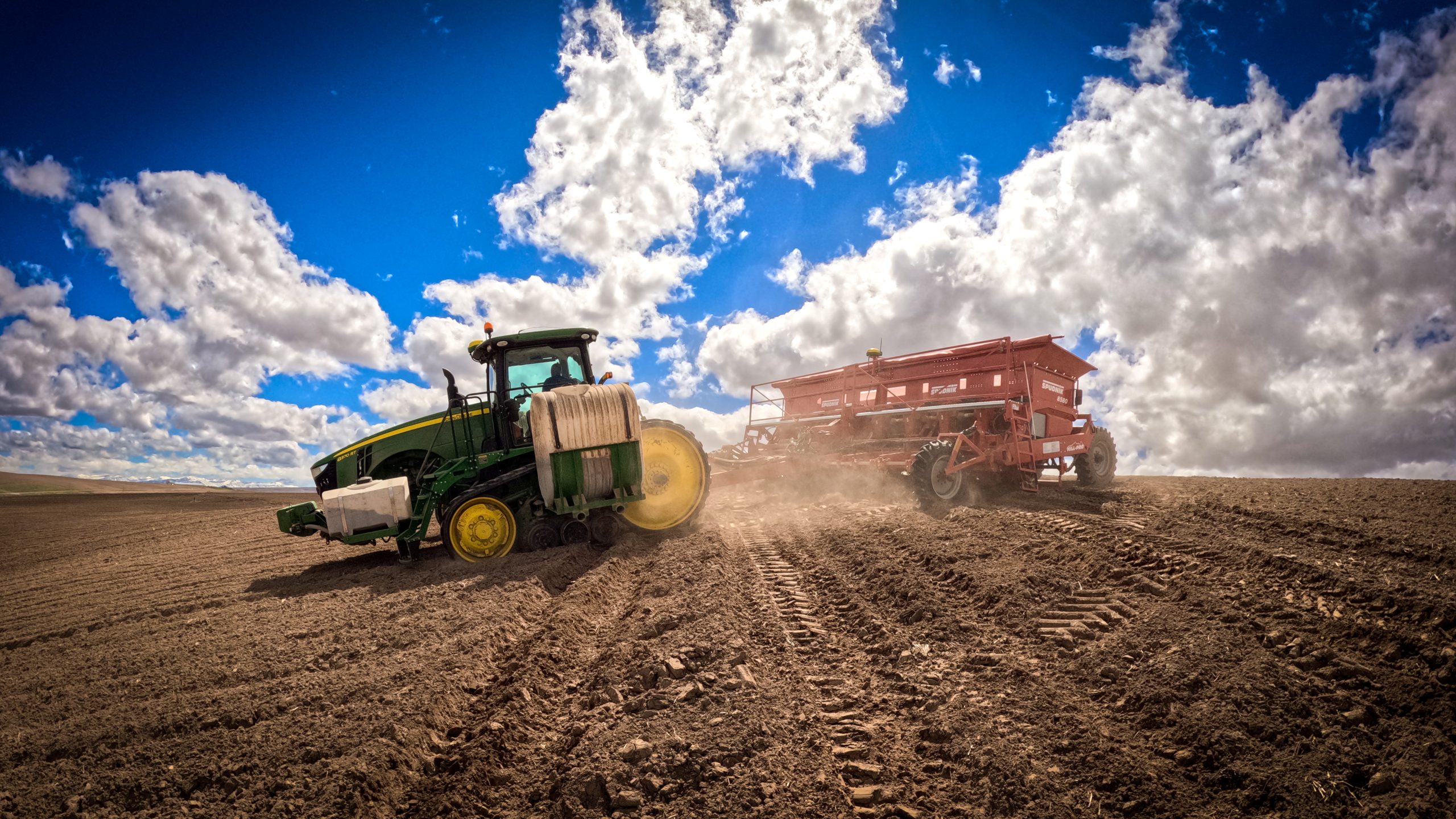 8 Row Hill Planter Pro Potato Planter | Spudnik Equipment