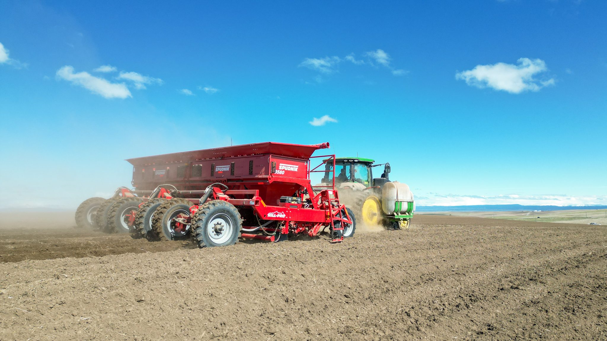 8 Row Hill Planter Pro Potato Planter | Spudnik Equipment