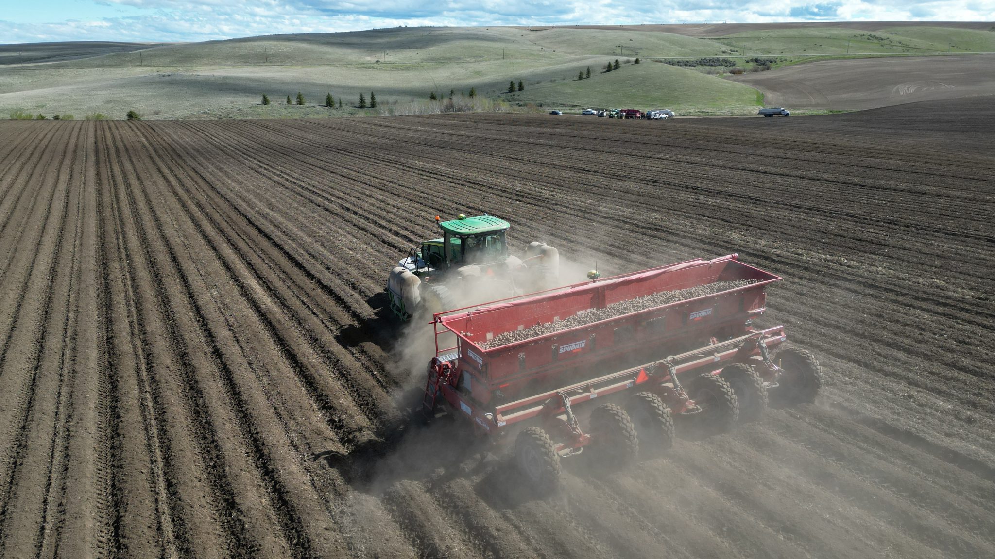 8 Row Hill Planter Pro Potato Planter | Spudnik Equipment