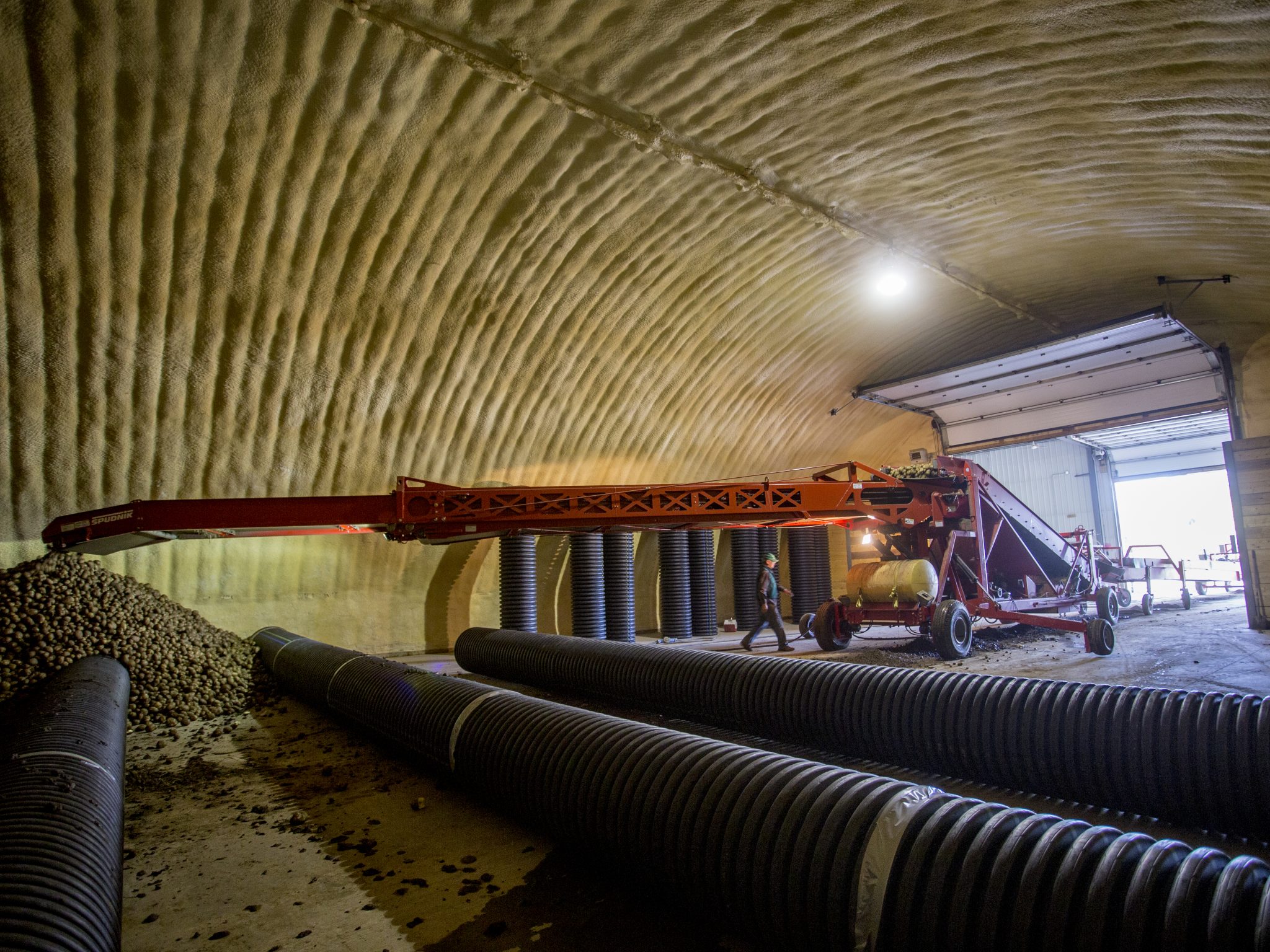 780 Large Frame Piler | Potato Equipment | Spudnik Equipment