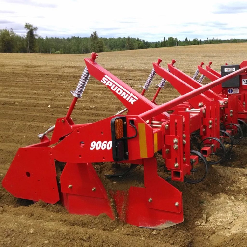 6 Row Ridge Potato Hiller | Spudnik Equipment | Idaho