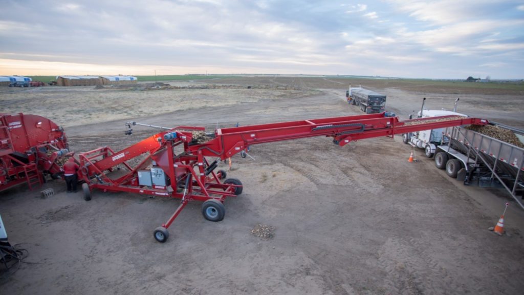 780 Large Frame Piler | Potato Equipment | Spudnik Equipment