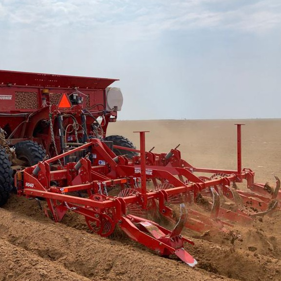 6 Row Ridge Potato Hiller | Spudnik Equipment | Idaho