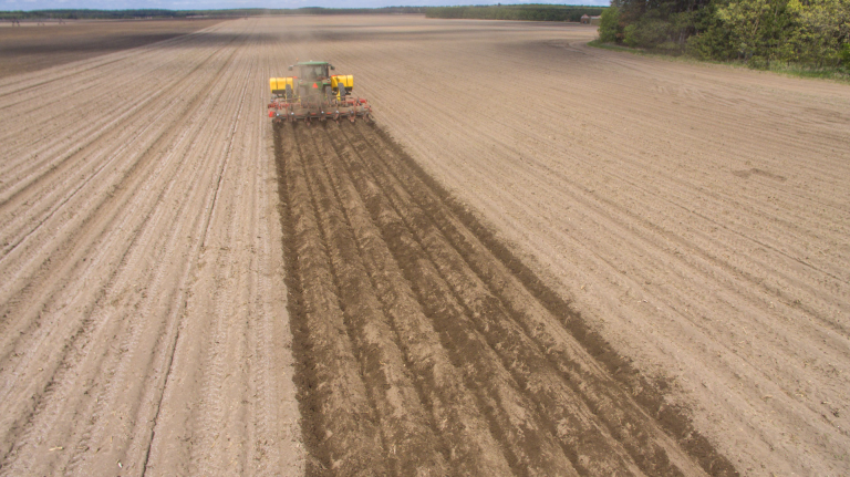 8 Row Ridge Potato Hiller | Spudnik Equipment | Idaho