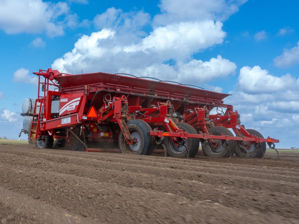 8906 - 6 Row Belt Planter | Spudnik