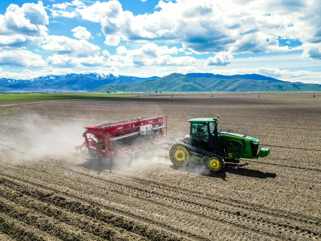 8908 - 8 Row Belt Planter | Spudnik