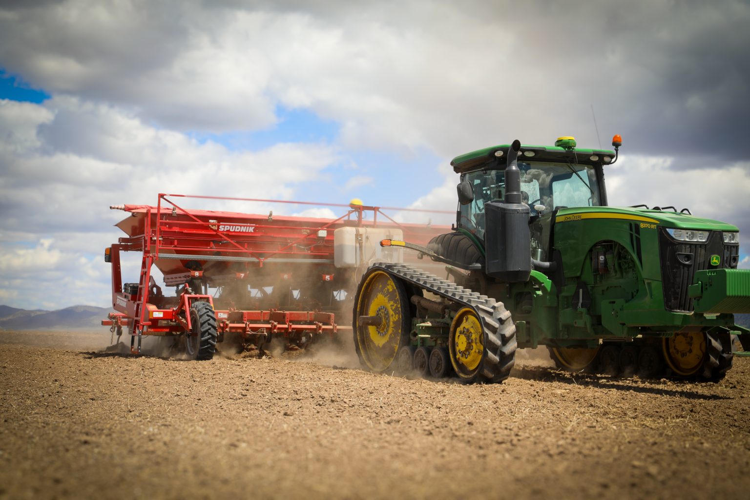 8908 - 8 Row Belt Planter | Spudnik